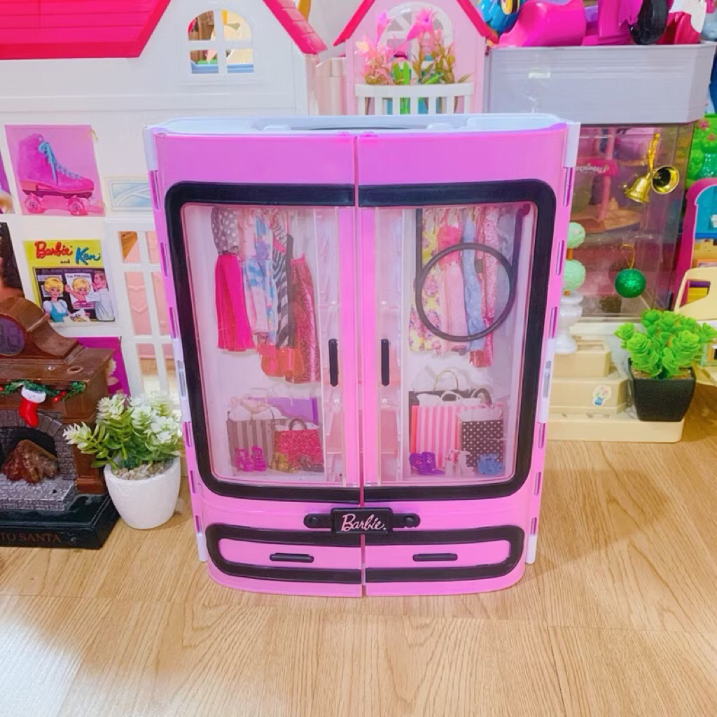 barbie Wardrobe Soft Pink Color Very Cute Complete With Rails. | Shopee ...