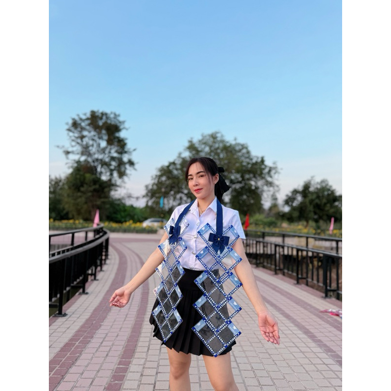 (28) >> Banknote Garland Silver Steering Wheel Printed Congratulations ...