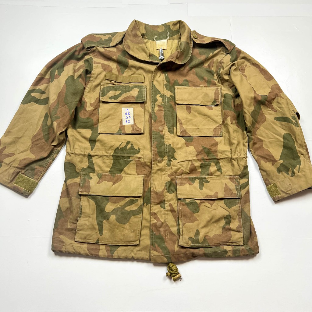 Hiking Jacket Vintage Vintage1989 Military Pakistan Army Desert Camo ...