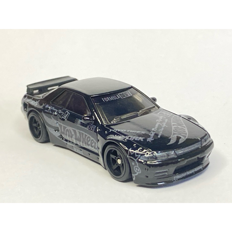 (1) Hotwheels Modern Classics Nissan Skyline GT-R (R32) Pandem Chase ...