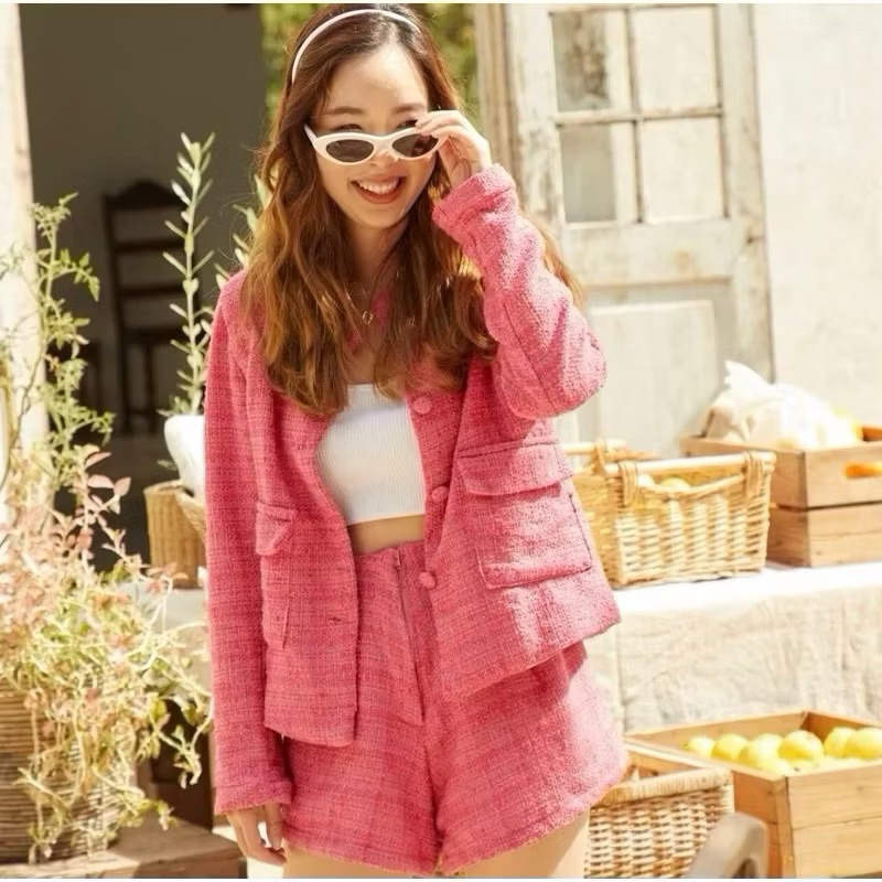 Forwarding A set Of Lookbooklookbook (Tomo.s) Romeo & Juno Models Get ...