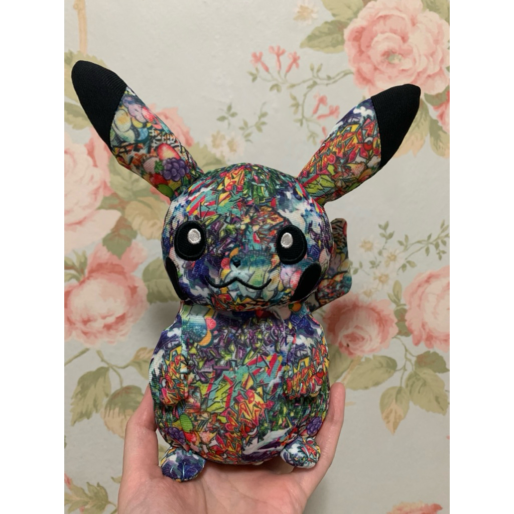 Pokémon Center SHIBUYA Figurine: Pikachu Graffiti Art Limited Edition ...