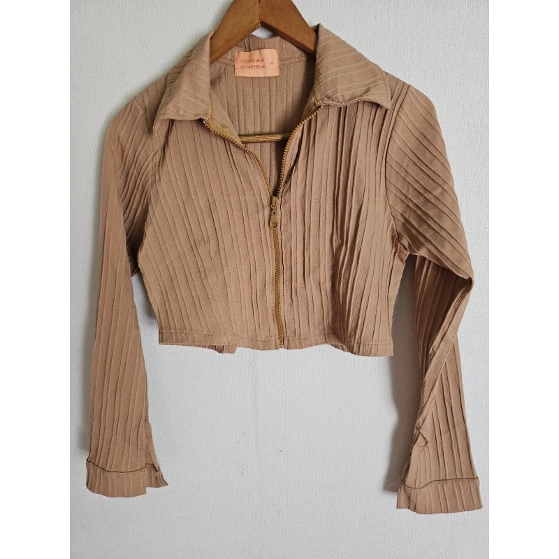 Second Hand Long Sleeve Crop Top Cookies bear | Shopee Philippines