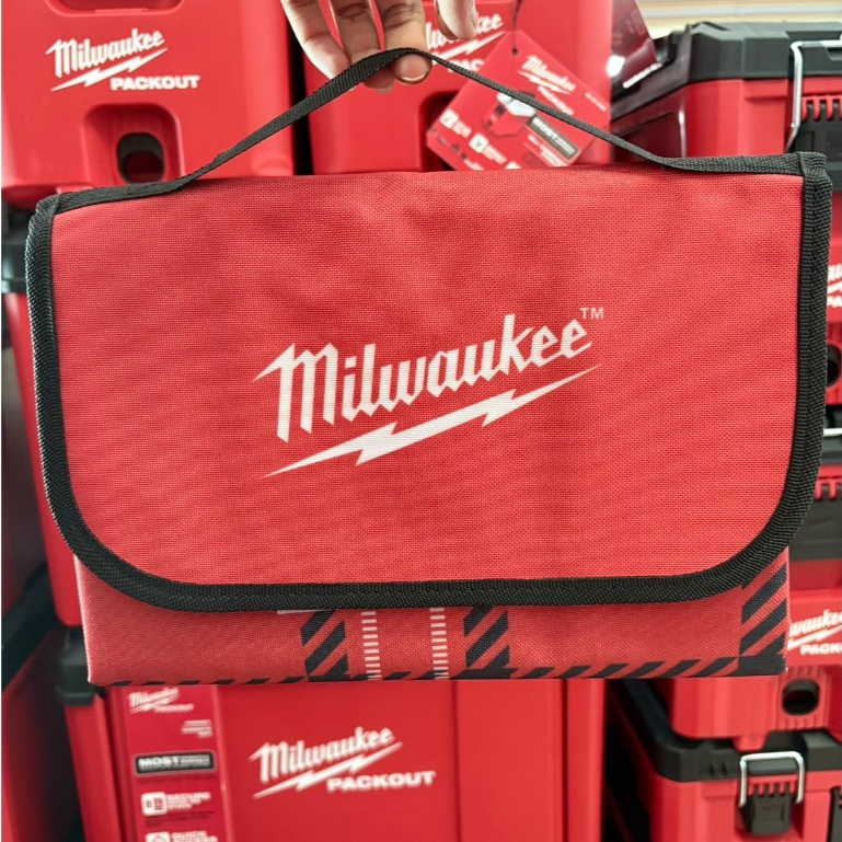 MILWAUKEE Waterproof Picnic Mat LIMITED EDITION Authentic Copyright ...