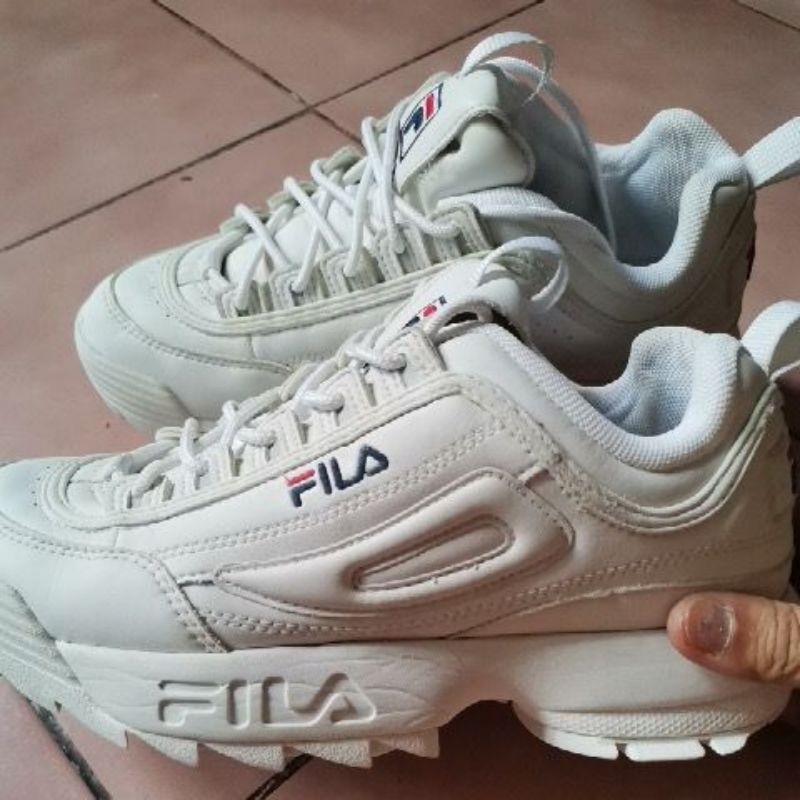 Hand Sneaker Shoes Authentic Fila % size.38(24cm) | Shopee Philippines