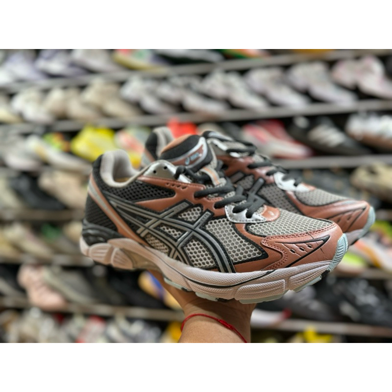 New Asic's Model Has Arrived Running Shoes. | Shopee Philippines