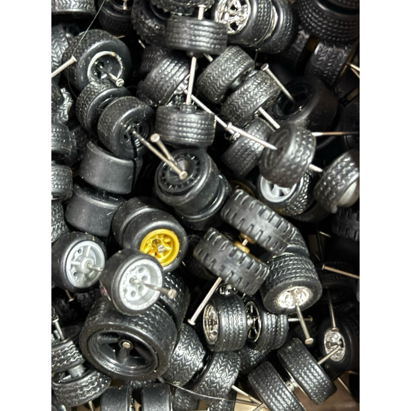 15 Random Rubber Wheels Can Fit 15 Cars For Replacement 1:64 15 Sets ...