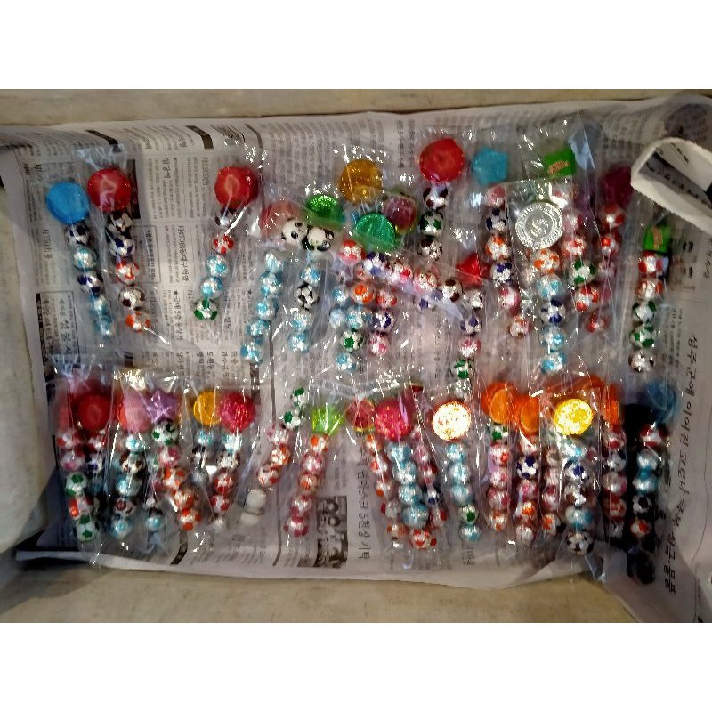 25 Packs Of Chocolate Balls 170 Baht. ** Lift The Tray 60 360 Baht ...