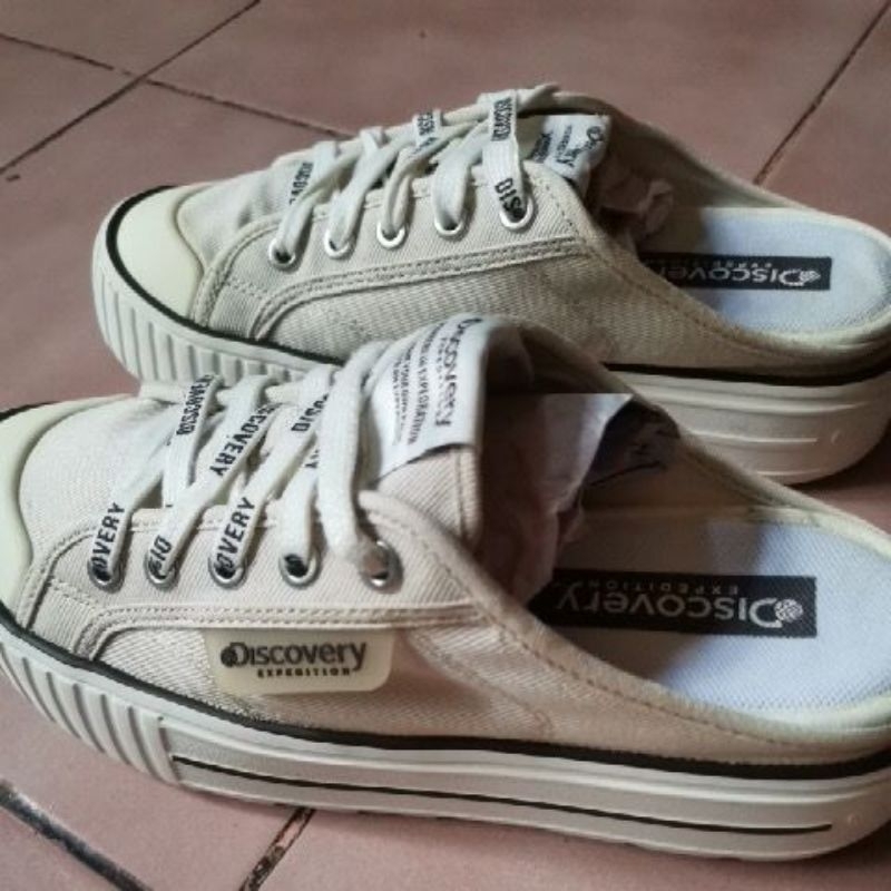 Hand Sneaker ️Authentic Discovery Shoes% size. 36.5 (23cm) | Shopee ...
