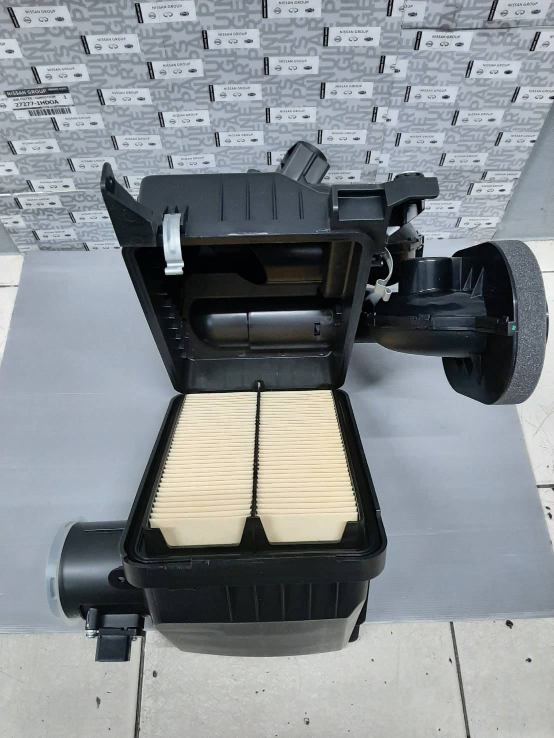 Air Filter Set With Meter Sensor Nissan NAVARA D40 16500-EB72C (Is ...