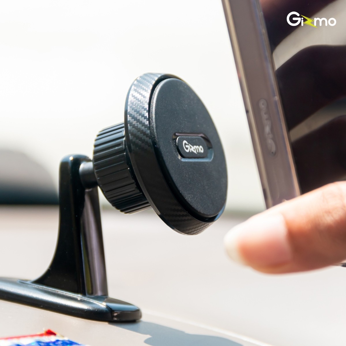 Gizmo Model GH-052 Car Phone Holder Magnetic 3M Adhesive Base Installed ...