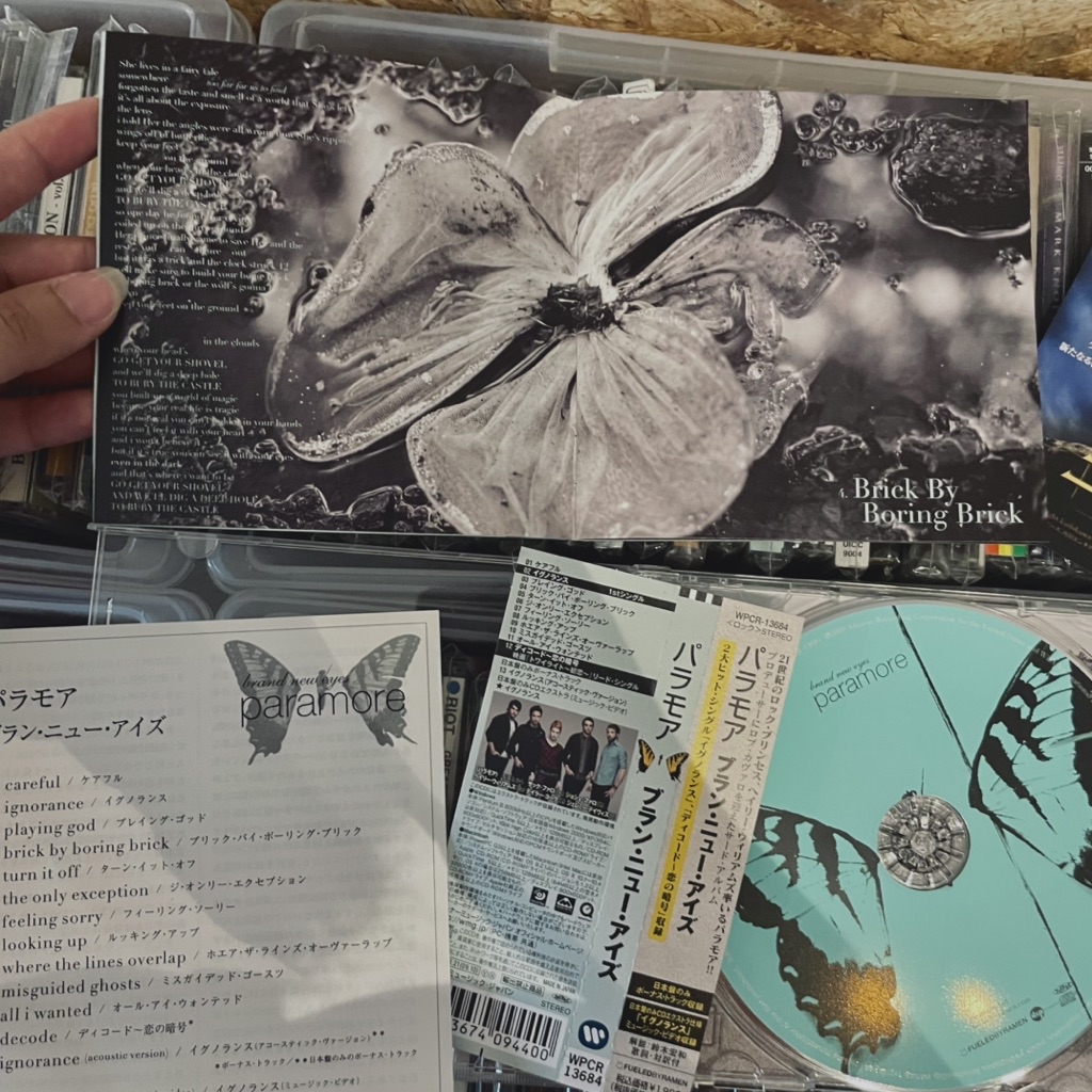 CD Paramore-Brand New Eyes (JP 2009) | Shopee Philippines