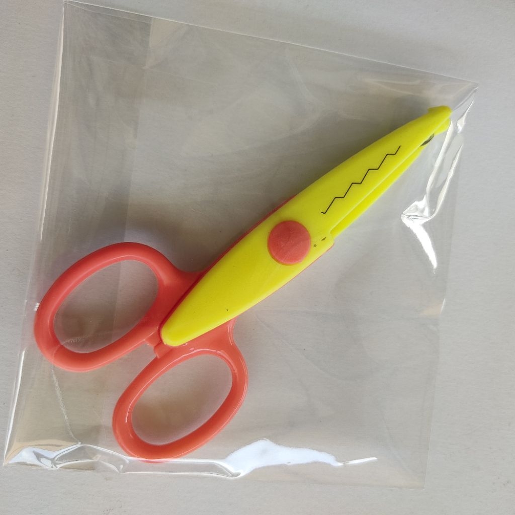 Zig Zag Scissors For Kids | Shopee Philippines