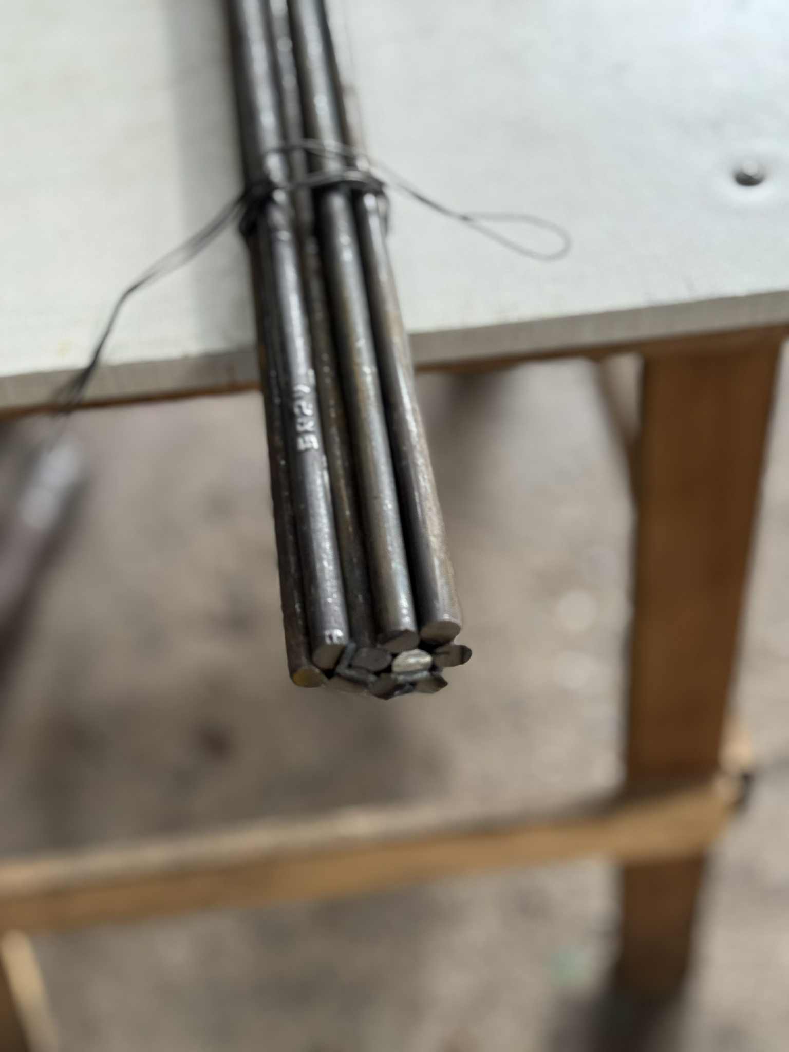 Round Steel Bars Large Factory Tis. Thickness 9mm (3 Inches) Length 10 ...