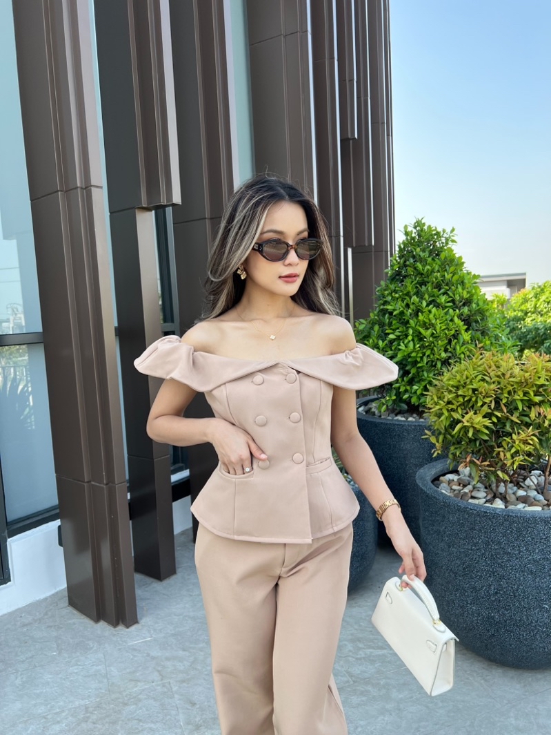 Lady Luxe: Off-Shoulder Suit Full Lining Practical Button Detail All ...