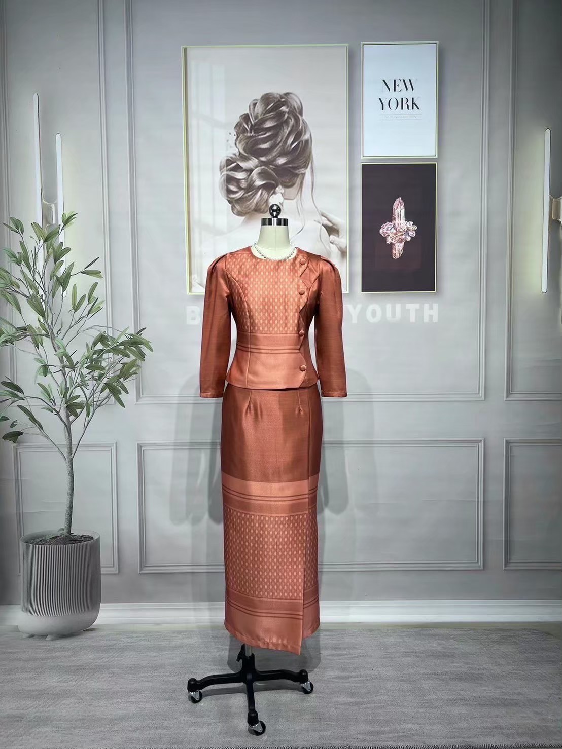 CLT Thai Traditional Dress 2-Piece Fabric Set Chitralada Shape ...