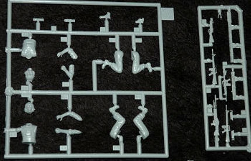 Plastic Assembly Model DRAGON Scale 1/35 OH-6A Sayuse w/CREW (3310 ...