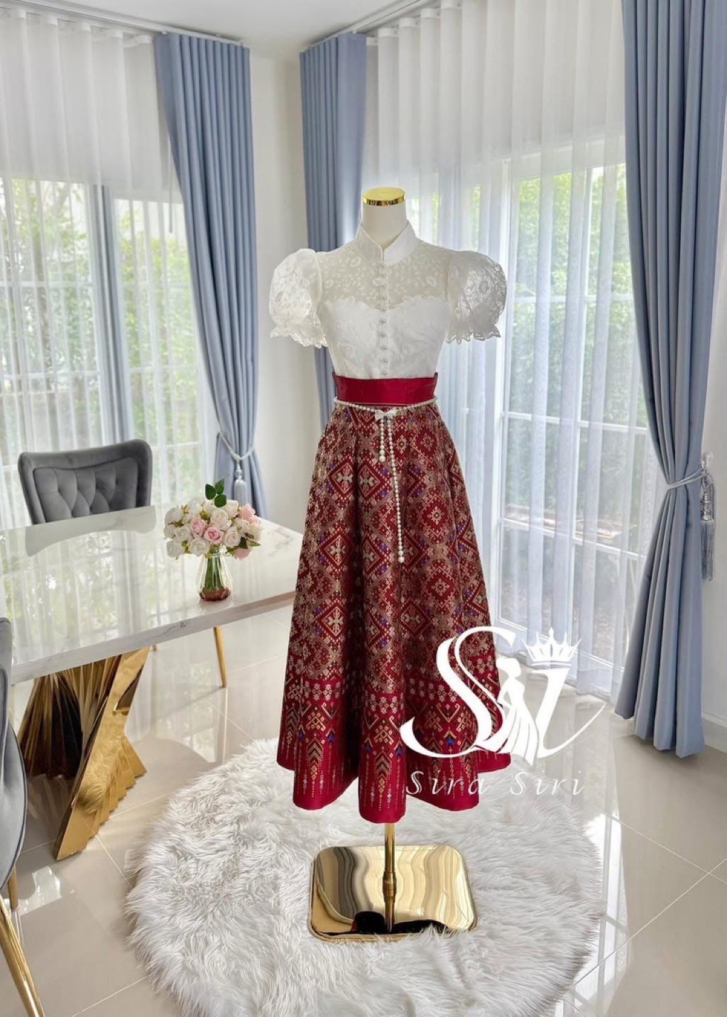 Sira Siri ️ Thai Dress Lace Shirt Worn With A Swing Skirt Woven With ...