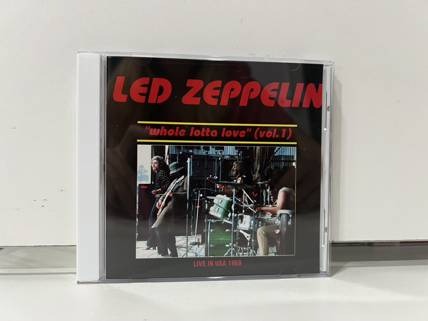 1 CD MUSIC International LED ZEPPELIN "whole lotta love" (vol. 1 ...
