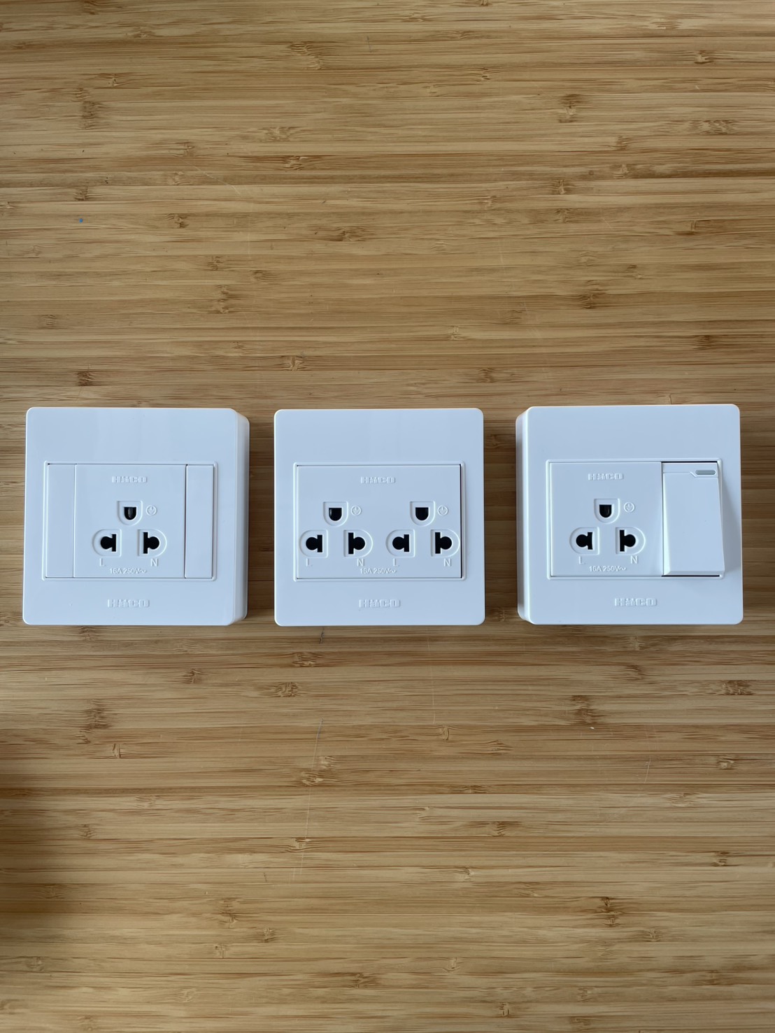 HACO Floating Block Set Light Switch And Socket M+ Series (Block Is ...