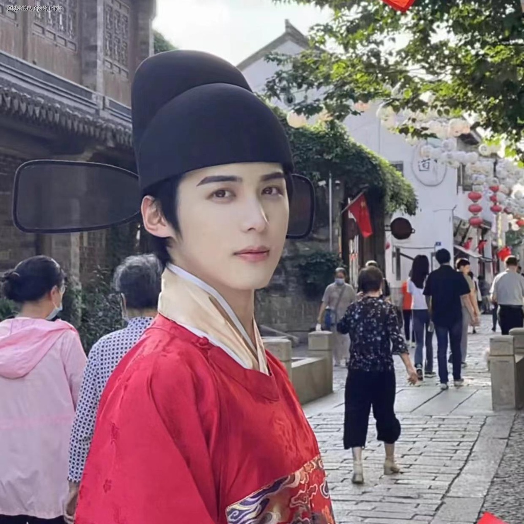 Ming Made Black Yarn Wings Good Crown Collision Style Flying Fish Suit ...