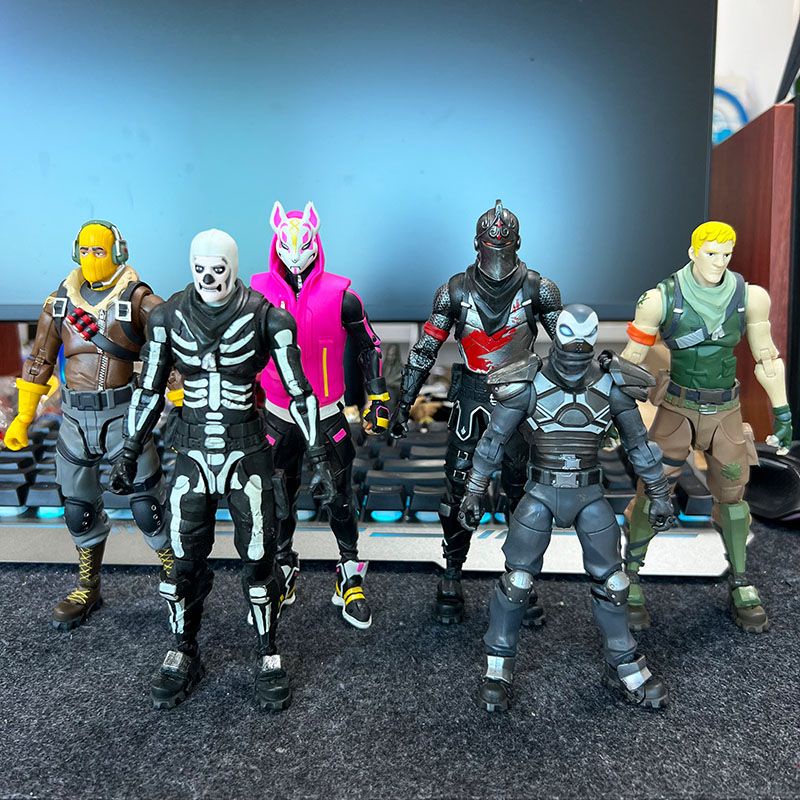 Genuine Fortnite Fortnite Night Skeleton Hunting Jones 20cm Movable ...