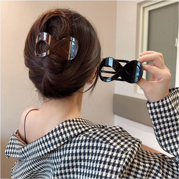 Stylish 8 Character Hair Clip Ladies Large Matte Duckbill Clip Spring ...