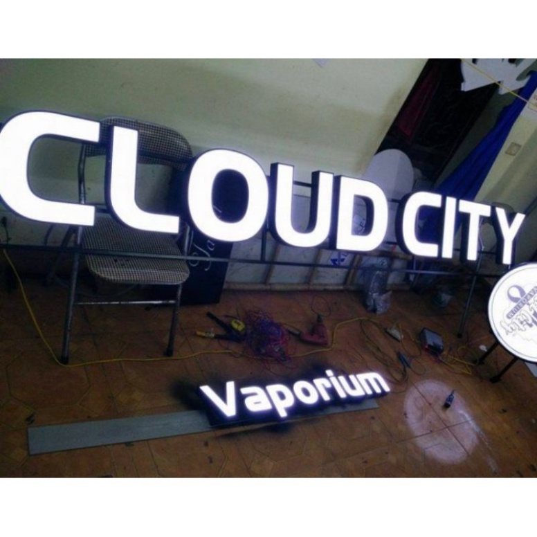 Processing and cutting aluminum mica letters, box letters, light ...