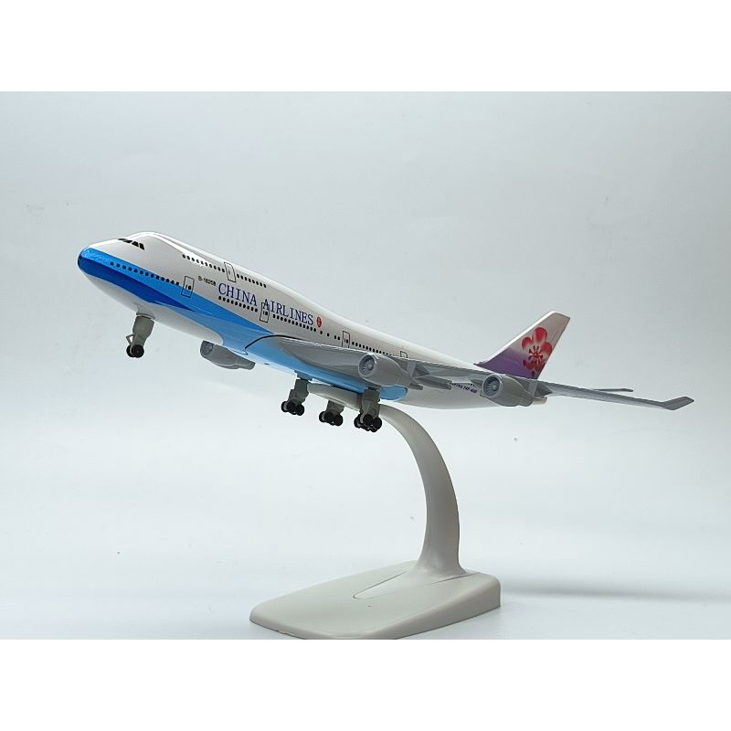 China Airlines Boeing 747 Airplane Model 20cm | Shopee Philippines