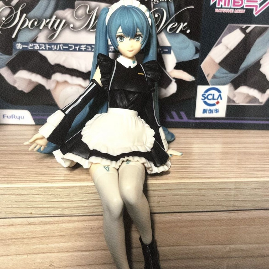 Hatsune Miku Figure Sitting Posture Sakura Hatsune Two-Dimensional ...