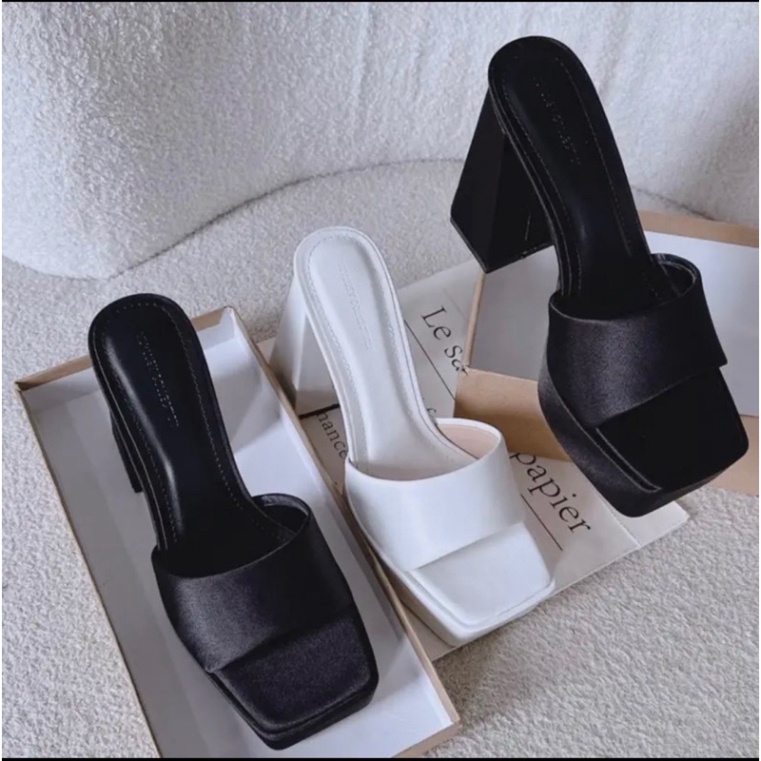 High double heel shoes (12cm on the feet) are so beautiful for parties ...