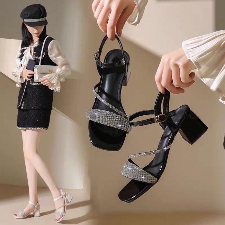 Women's 5p square heel sandals with full straps and cross-legged ...