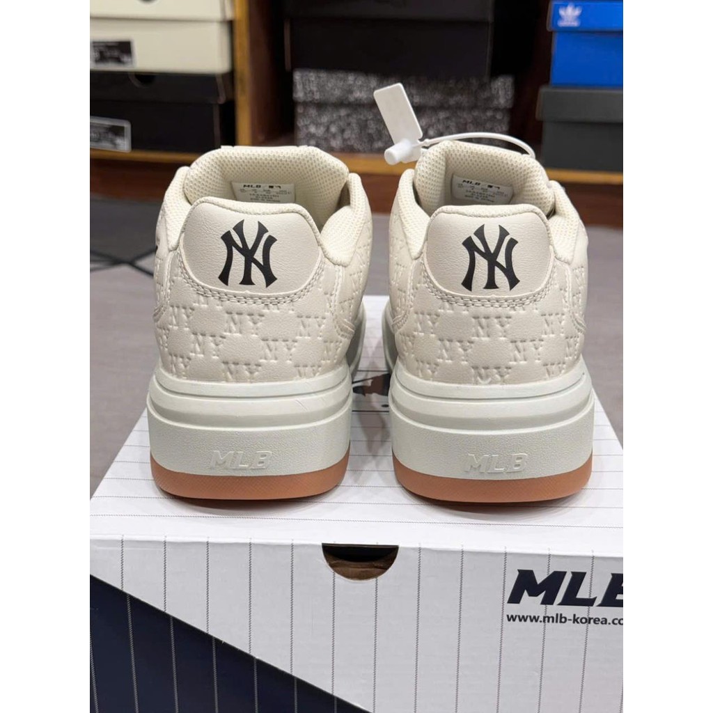 MLB Chunky Liner Embo Monogram Coopers Town New York Yankees MLB NY ...