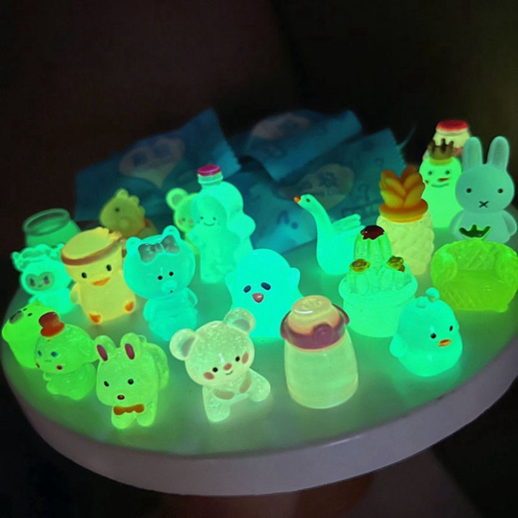Luminous blind bag small toy Small and cute animals individually ...