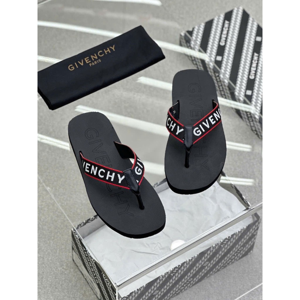 [ New Arrival 2025 ] Givenchy flip-flops, black logo, white letters ...