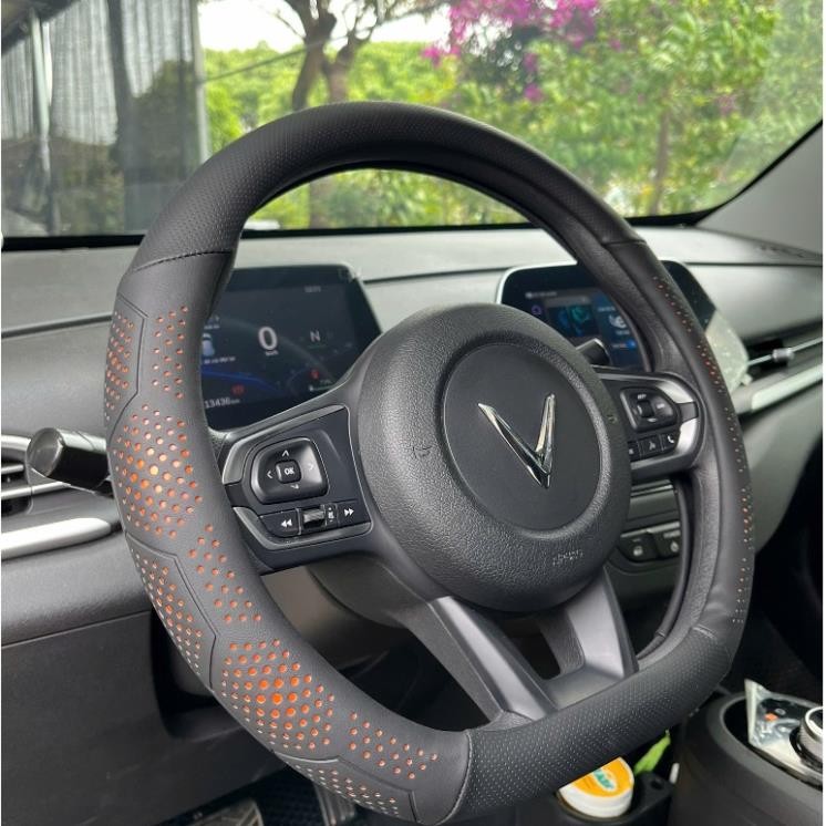 Dcut 3D Nappa leather steering wheel cover for Vinfast electric ...
