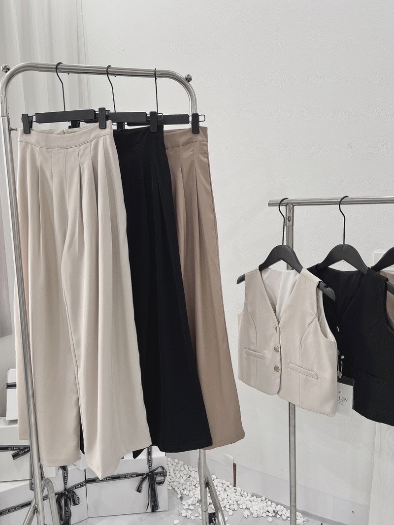 [S2.423] Crotop Gile Set with Korean Style Wide Leg Pants in 3 Colors ...