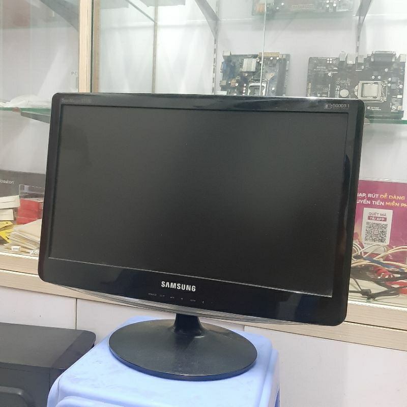 Samsung 19 inch LCD screen with light stripes | Shopee Philippines