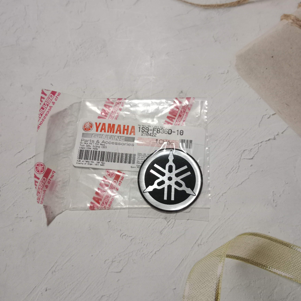 Exciter 135, 150 fender logo / Yamaha logo for Exciter fender sticker ...