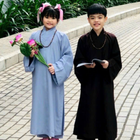 Buddhist robes made of smooth Kate fabric, dharma robes, and simple ...