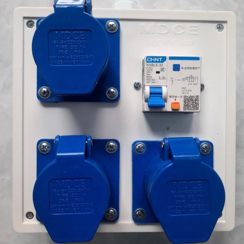 16a industrial power box, construction site power box, industrial plug ...