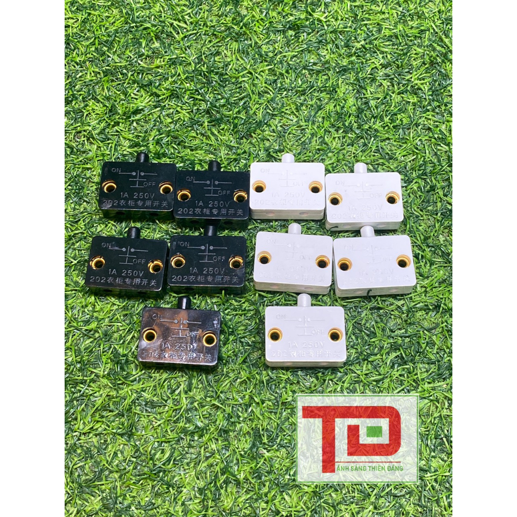 Mechanical opening and closing switch - simple wardrobe opening and ...