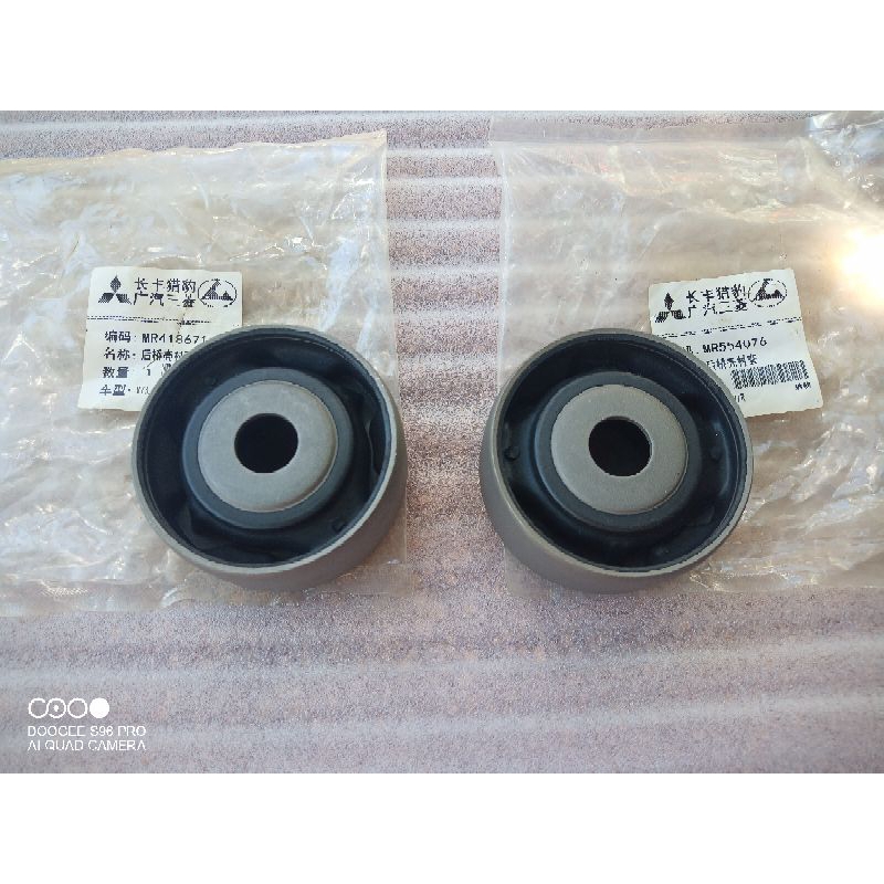 Rubber rear Suspension crossmember Pajero V73 V93 MR418671 Mr.554076 ...