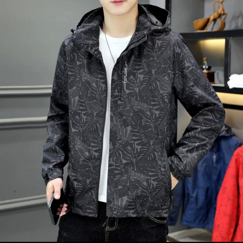 2-layer waterproof windbreaker for men and women, worn in pairs, in ...