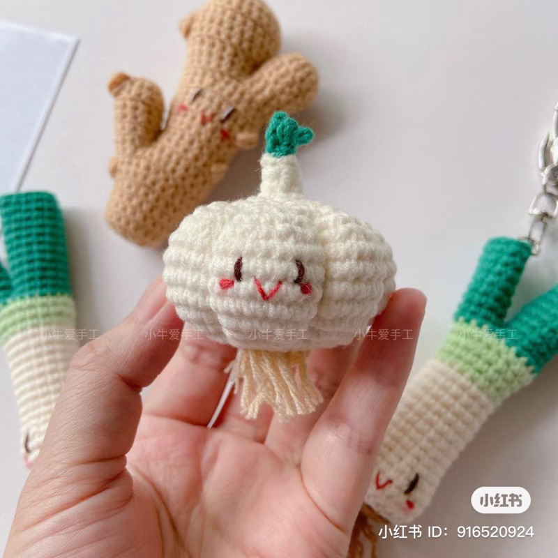 Wool garlic and onion keychain | Shopee Philippines