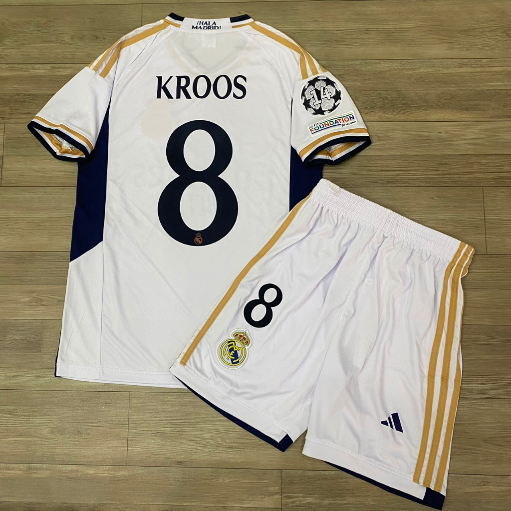 Real white home football kit with Toni Kroos number 8 printed, (font ...
