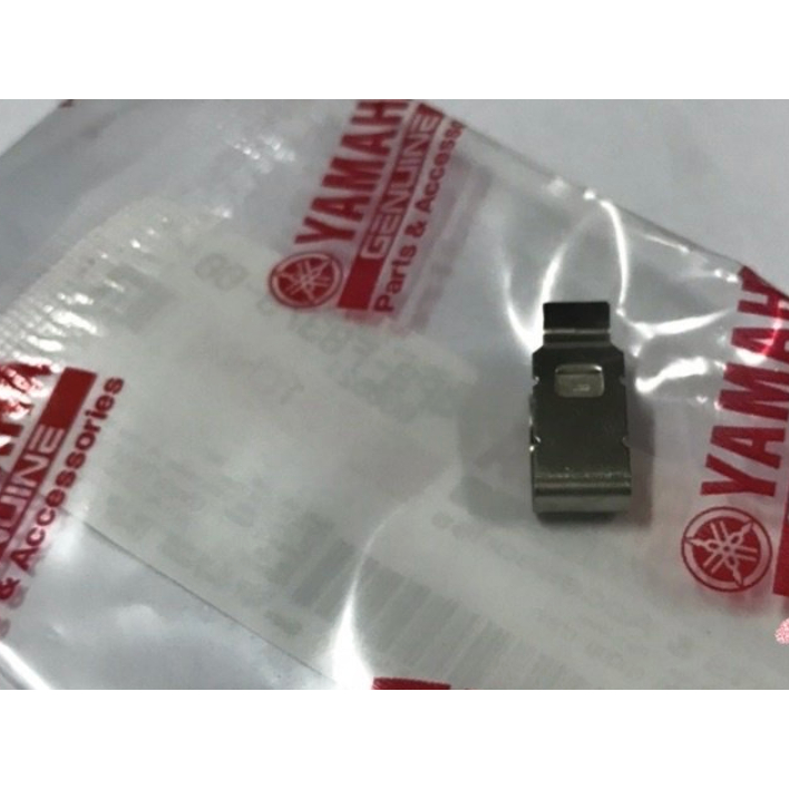 Genuine Yamaha Exciter 150 fender latch and wing latch | Shopee Philippines
