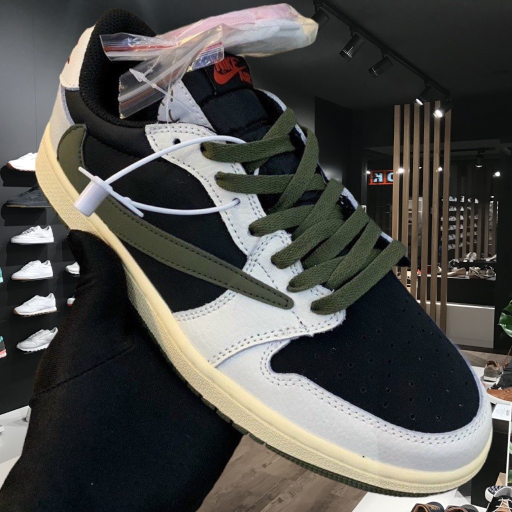 Jd 1 Low Travis
