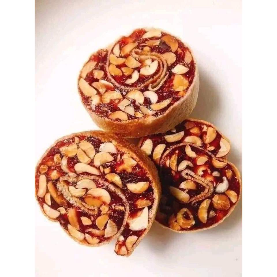 Banana candy rolled with rice paper - Ben Tre specialty (500g) | Shopee ...