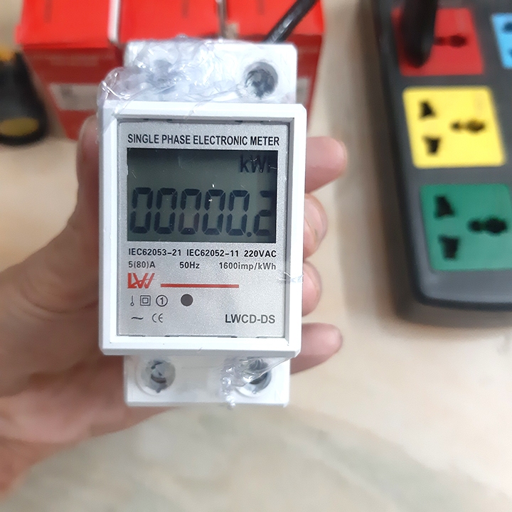 [1 GEAR WITH BACKGROUND LIGHT) ] Electronic meter, 80A power measuring ...